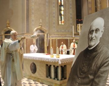 I tortonesi hanno ricordato don Carlo Sterpi | Oggi Cronaca