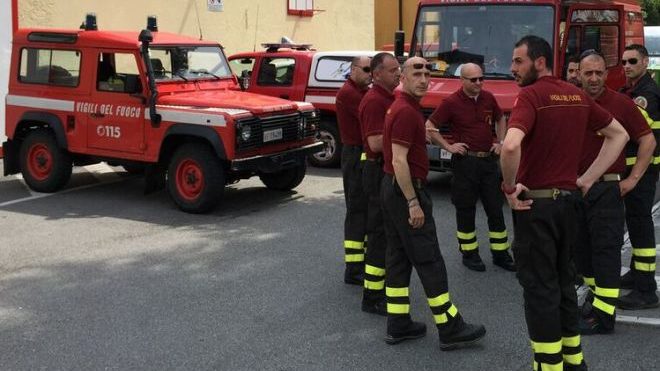 Un uomo cade dalle scale a Tortona a fianco della Croce Rossa ma viene ...