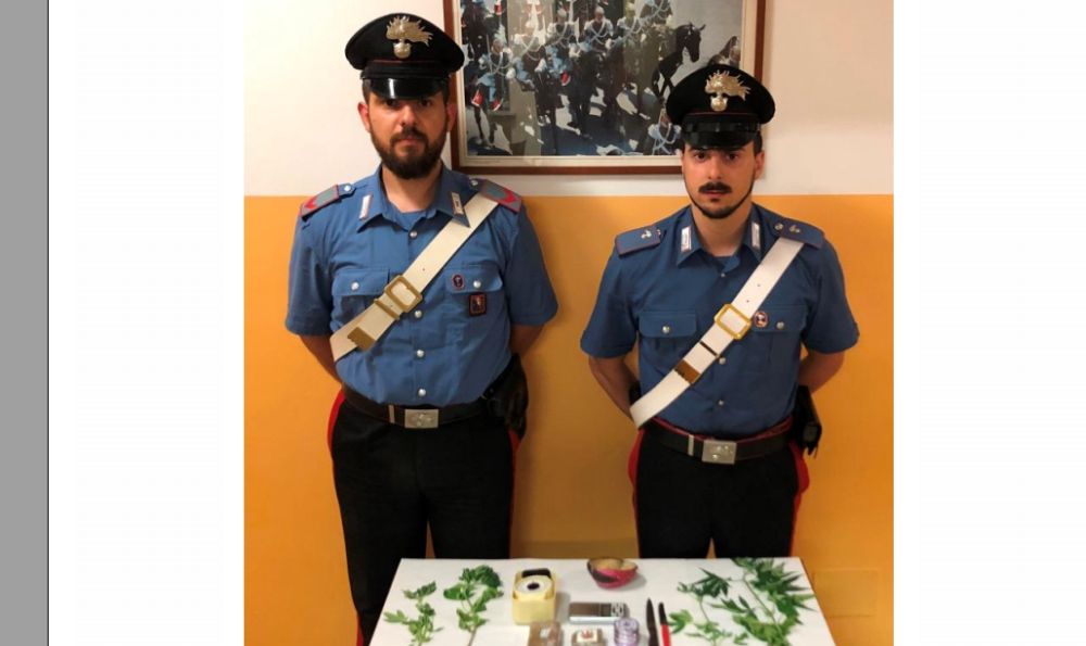 Acqui terme, litiga con la compagna, i vicini chiamano i Carabinieri e scoprono uno spacciatore ...